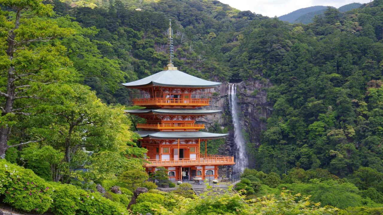 Shirahama | Nippon Touch